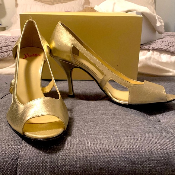 Butter | Shoes | Butter Gold Peep Toe Pumps Made In Italy | Poshmark